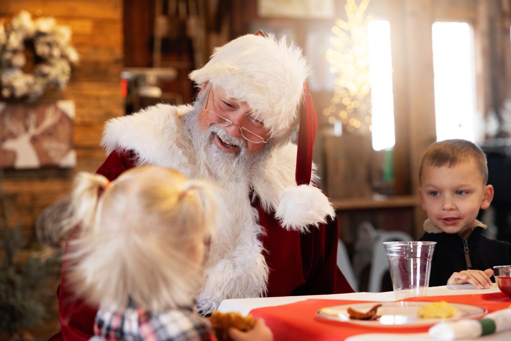 Visit Santa Claus At The Farm In New Jersey This Holiday Season